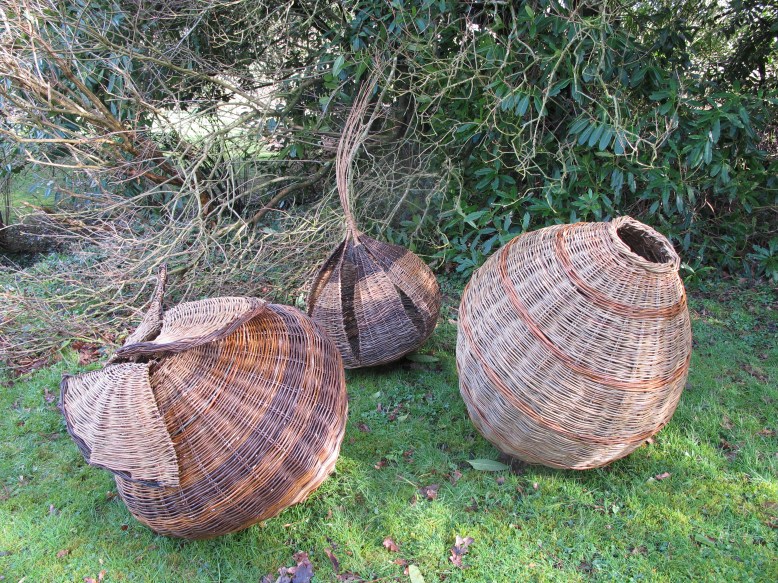 Willow – Liz Walsh Willow Sculpture & Ceramics. Exhibitions and commissions