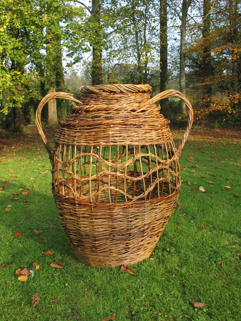 Willow – Liz Walsh Willow Sculpture & Ceramics. Exhibitions and commissions